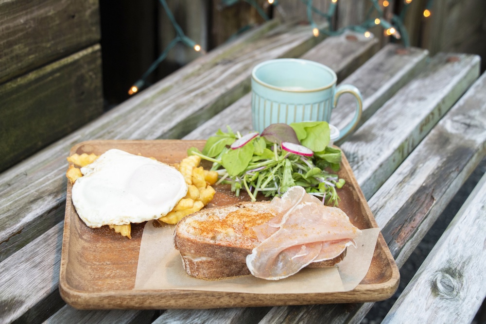 【兵庫県・姫路市】神戸新聞（2024.11.6）「BAKERY 燈 LAMP」記事執筆 - Ropeth/ロペス